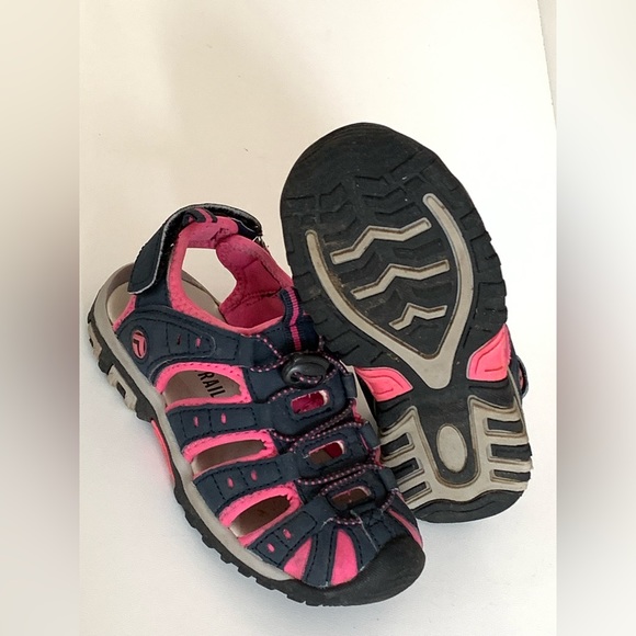 Banff Trail | Shoes | Banff Trail Sandals 25 3 | Poshmark